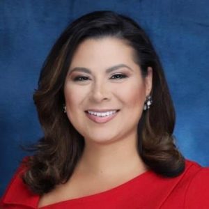 Carolyn Cerda Bio, WEAR, Age, Husband, Salary and Net Worth