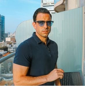 Trey Yingst Bio, Wife, Nationality, Family, Height, Fox and Salary