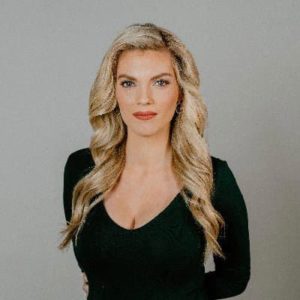 Liz Wheeler OANN, Bio, Age, Family, Husband, Baby And Salary