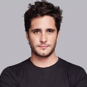 Diego Boneta Bio, Age, Family, Net Worth, 90210, and TV Shows