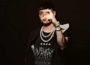 Peso Pluma, Bio, Age, Relationship, Concerts, Career, Net worth ...